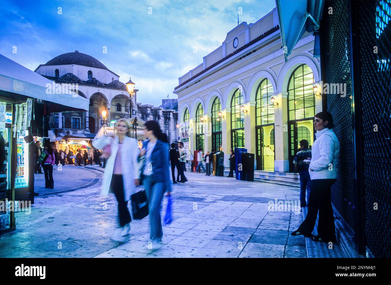 Evening in town square in greece hi-res stock photography and images ...
