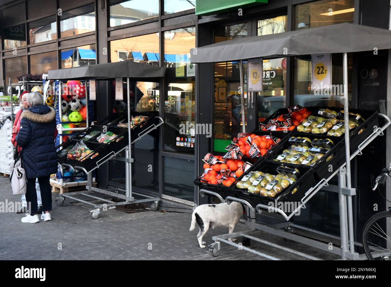Copenhagen/Denmark/02 March 2023/365 disocunat grocery store and ...
