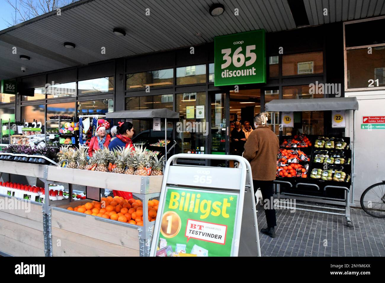 Copenhagen/Denmark/02 March 2023/365 disocunat grocery store and ...