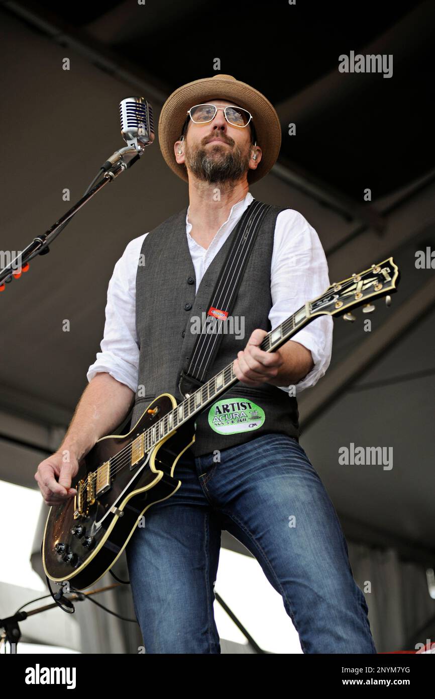 John Thomas Griffith of Cowboy Mouth performs during the New Orleans ...