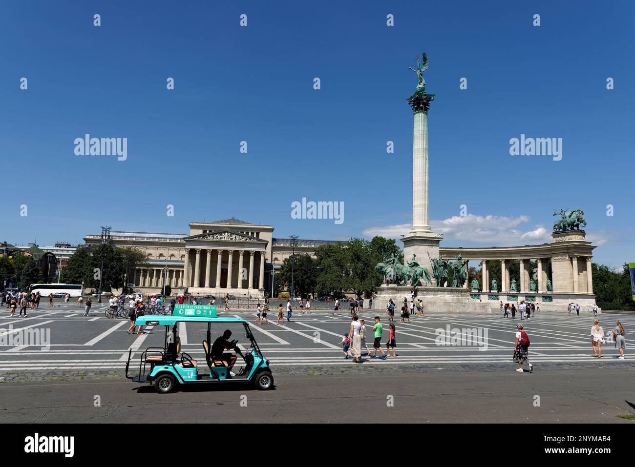 Heroes' Square Budapest Stock Photo - Alamy