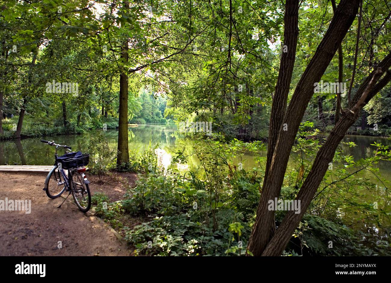 Tiergarten. Crossing of Grobe Stemallee with Grobser Weg.Berlin ...