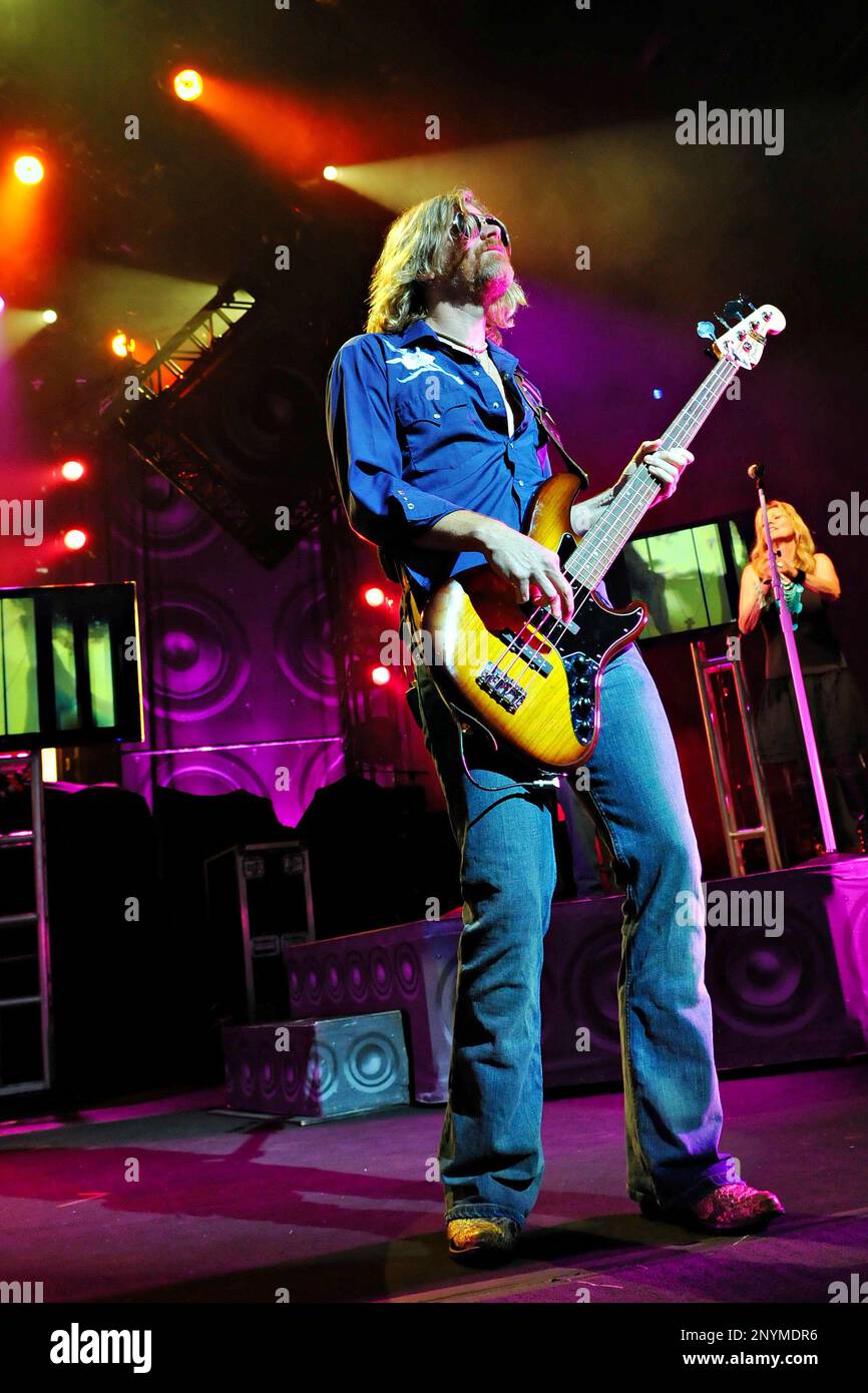 Robert Kearns of Lynyrd Skynyrd performs at Riverbend Music Center on ...