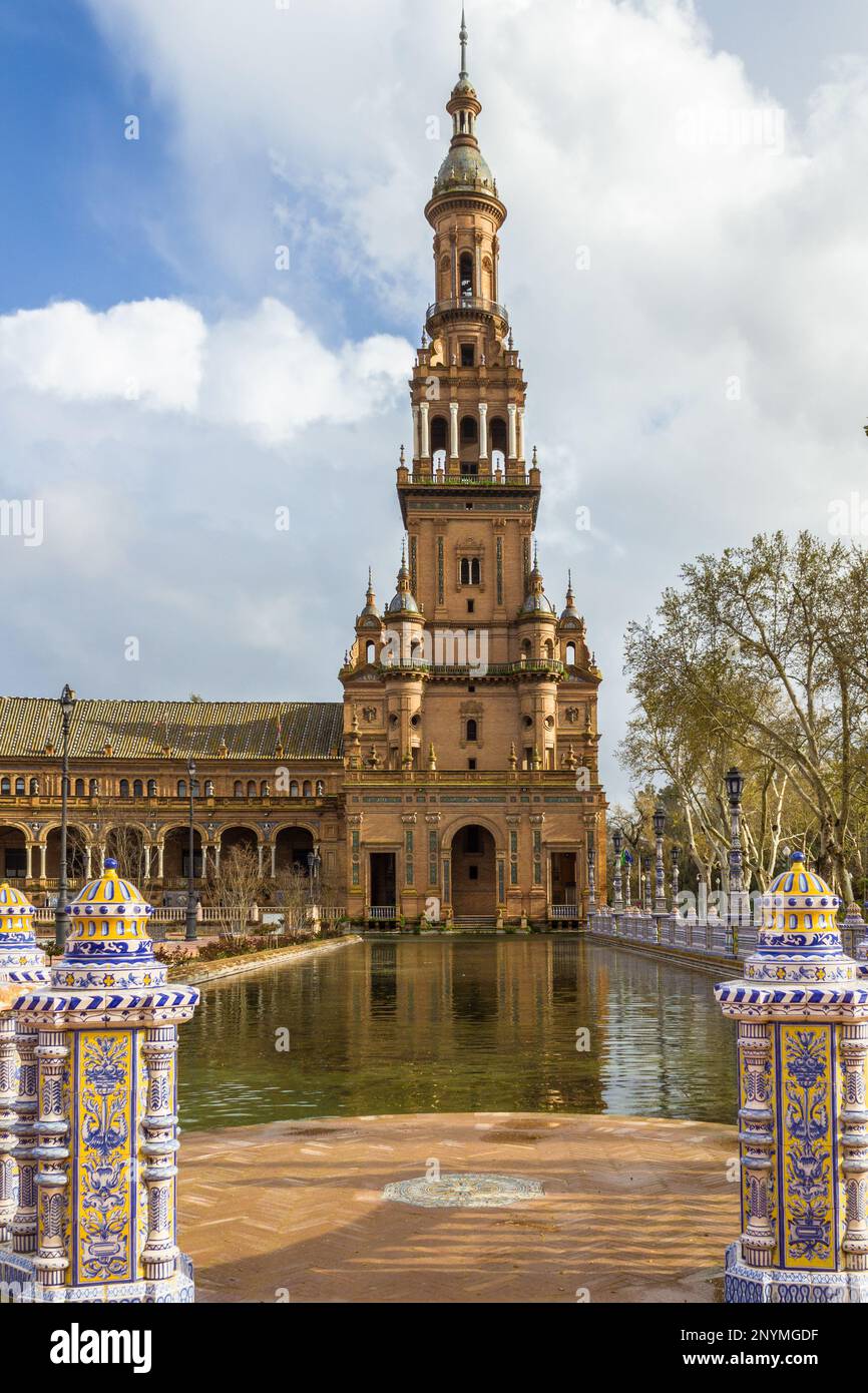 tower of la plaza de espana in Sevilla Stock Photo - Alamy