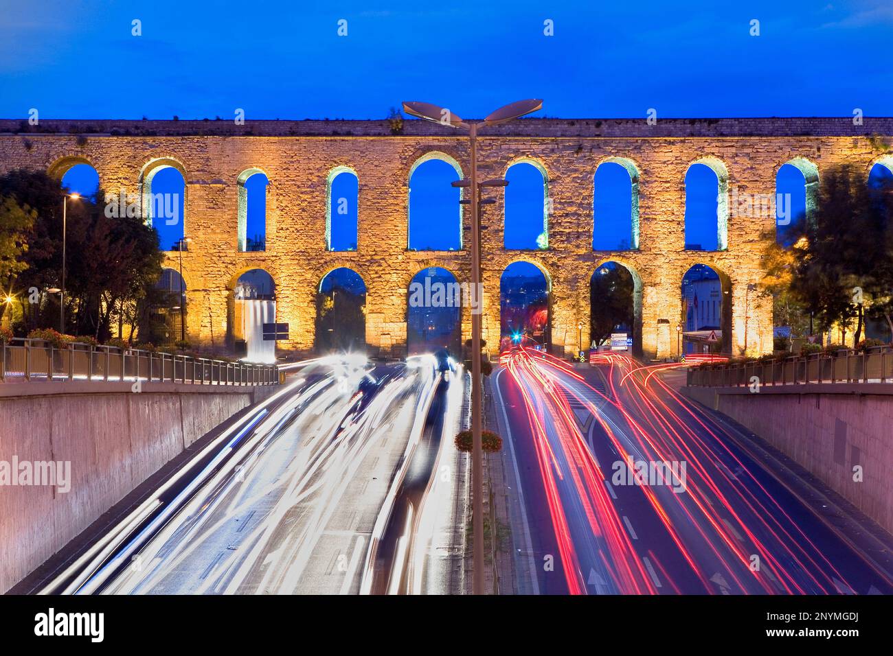 Valens aqueduct (Bozdogan Kemeri) dating from Ivth century, Istanbul ...