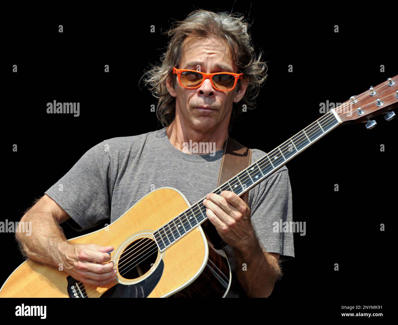 Tim Reynolds of Dave and Tim performs during day two of the Dave ...