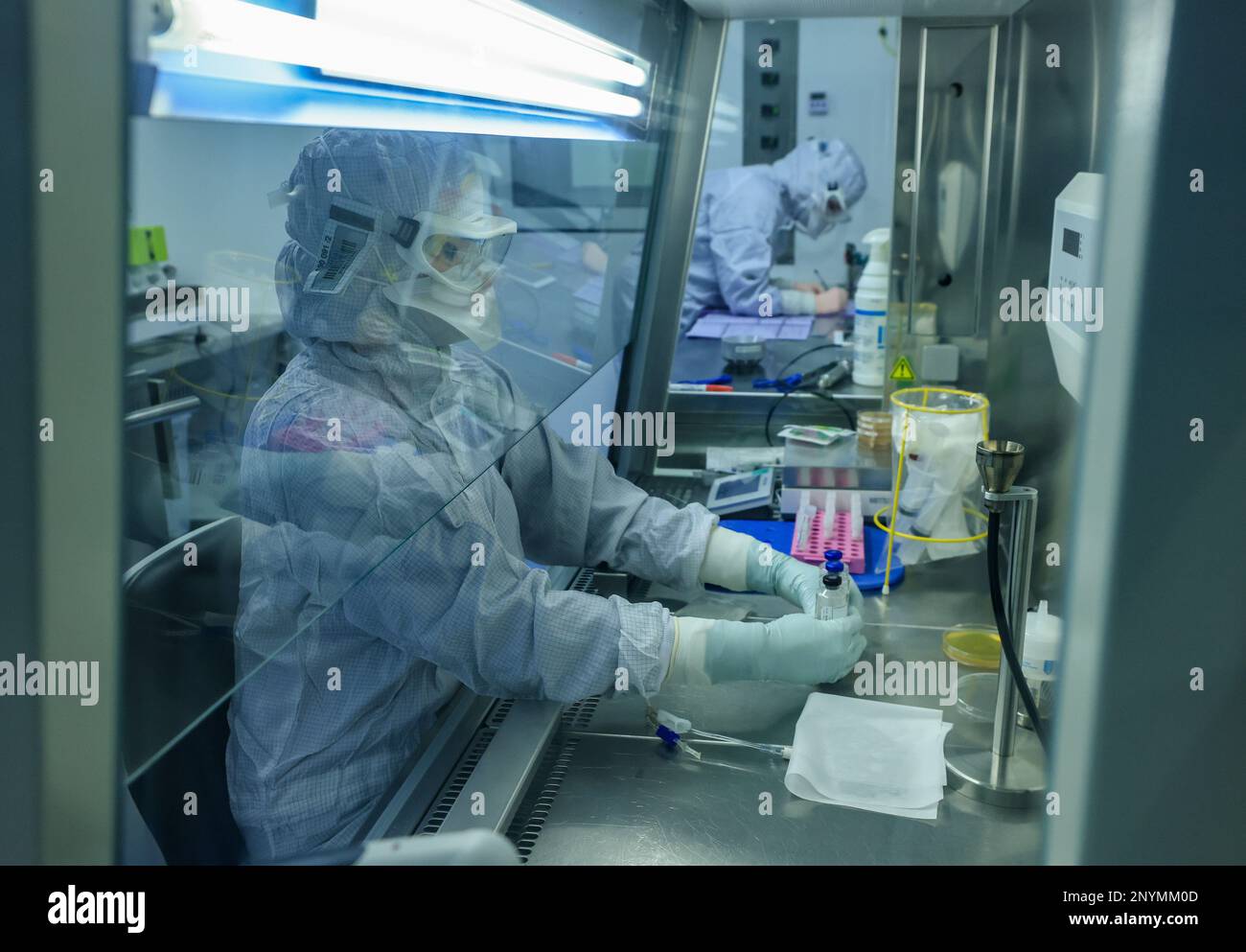 Leipzig, Germany. 02nd Mar, 2023. Employees of the Fraunhofer Institute ...