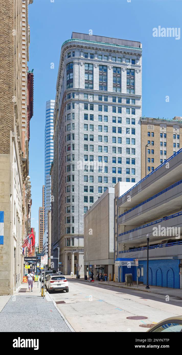 Carlyle residences hi-res stock photography and images - Alamy