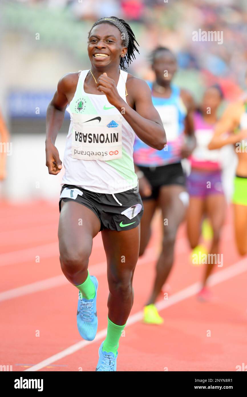 Francine Niyonsaba (BUR) places second in the women's 800m in 1:58.18 ...