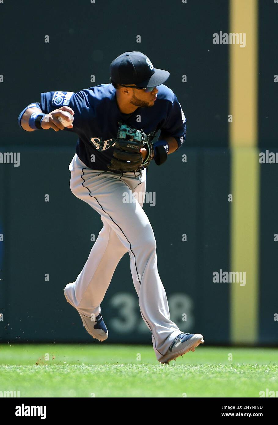MINNEAPOLIS, MN - JUNE 15: Seattle Mariners Second base Robinson Cano ...