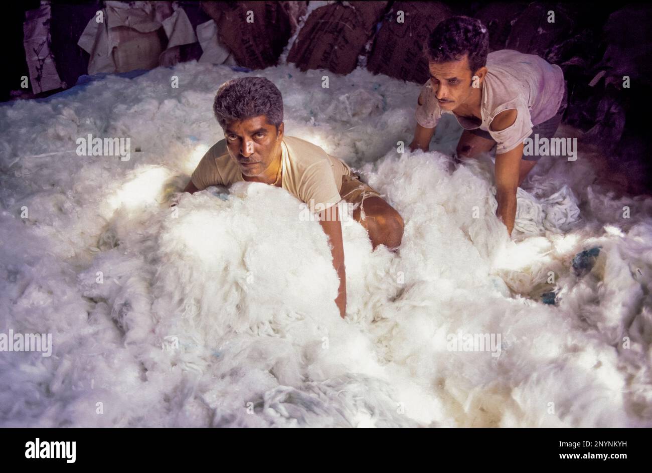 Cotton storage hi-res stock photography and images - Alamy