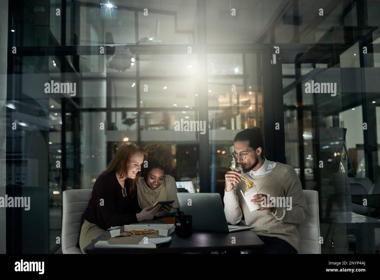 Fast food employee at night hi-res stock photography and images - Alamy