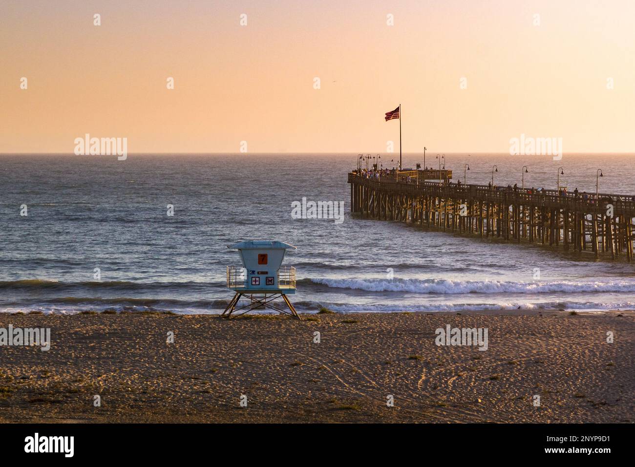 Lifeguard tower on santa hi-res stock photography and images - Alamy