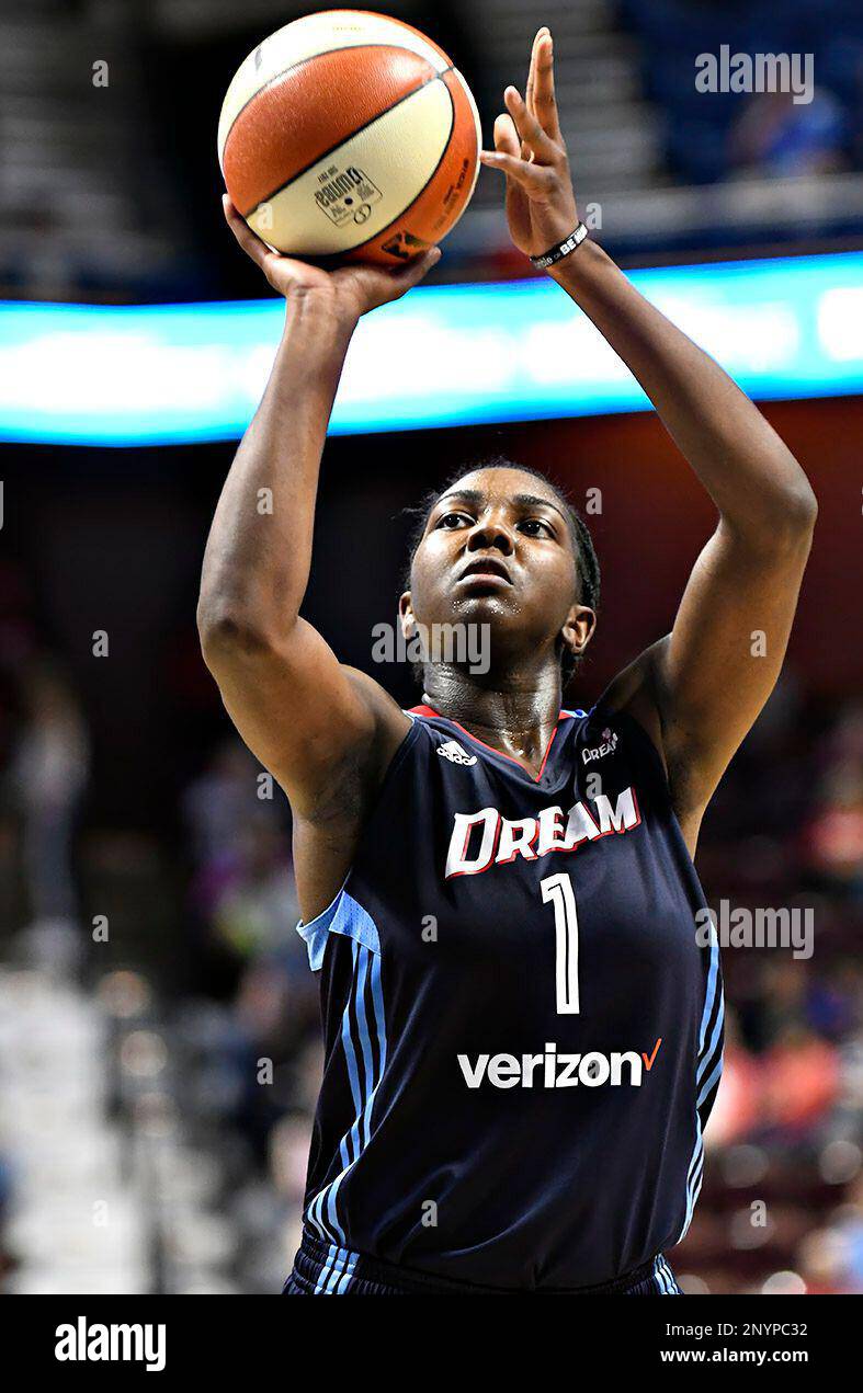 June 10, 2017: Atlanta Dream forward, Elizabeth Williams, shoots a free ...