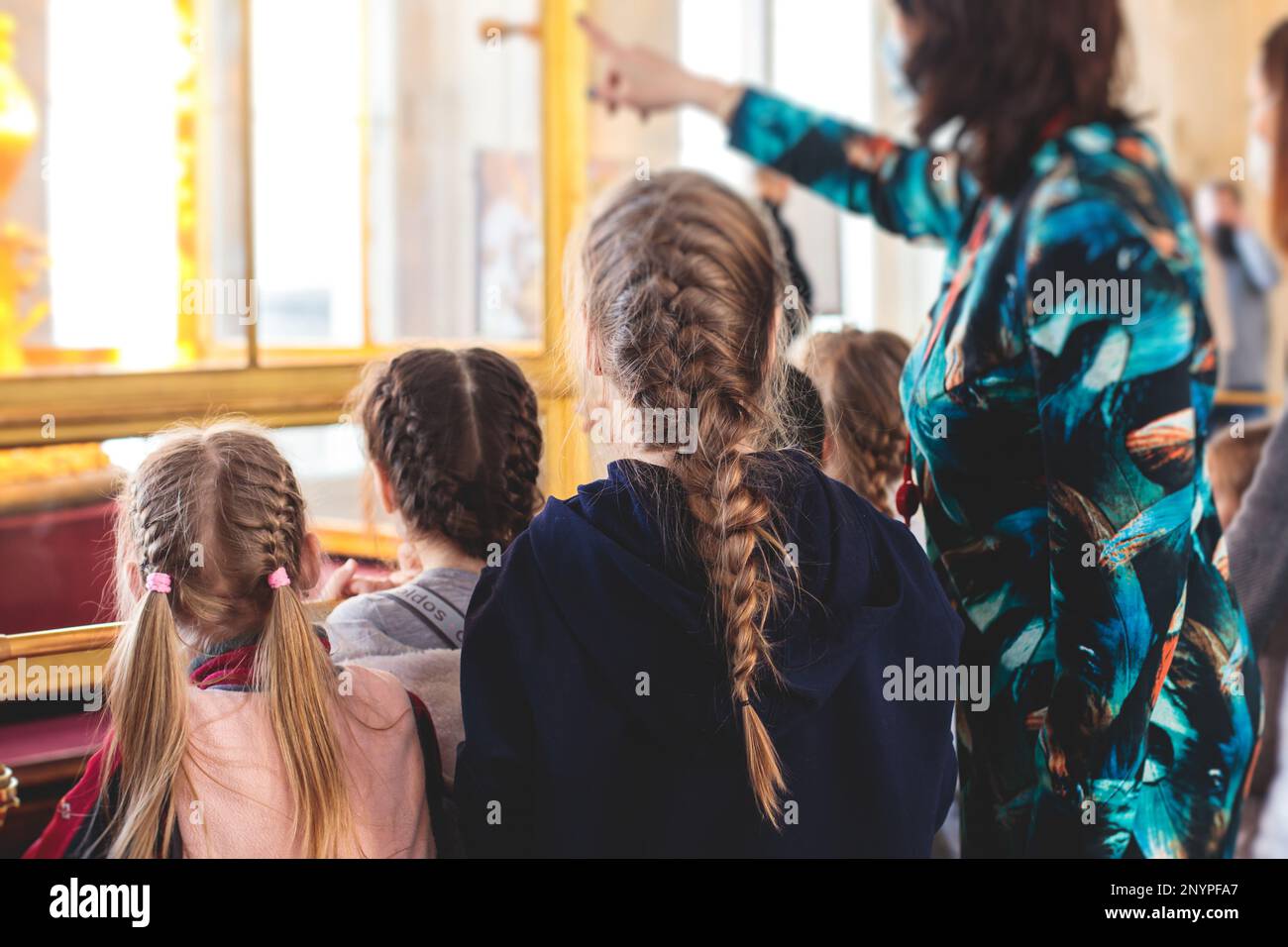 Group of kids children on excursion visit gallery museum with tour ...