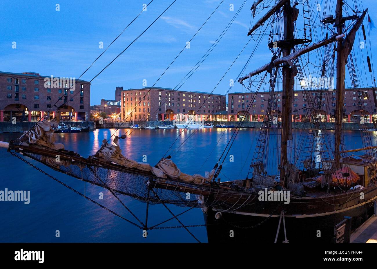 1700s ship hi-res stock photography and images - Alamy