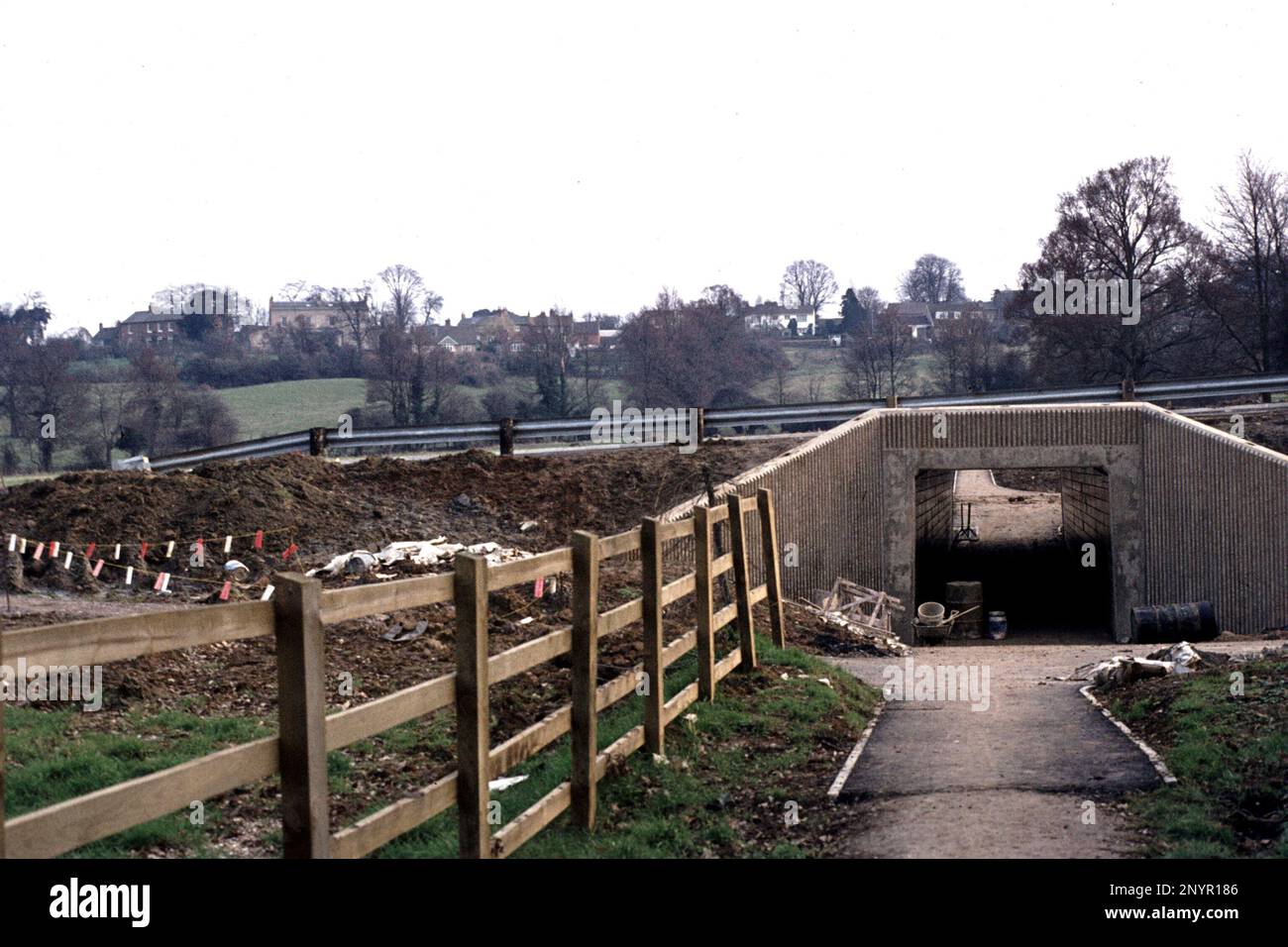 The footpath from Northampton to Hardingstone Stock Photo - Alamy