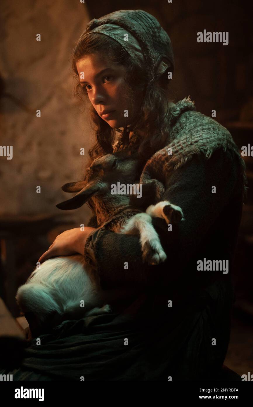 Emma Rose Smith as Florie - Mayfair Witches Season 1, Episode 2 - Photo ...