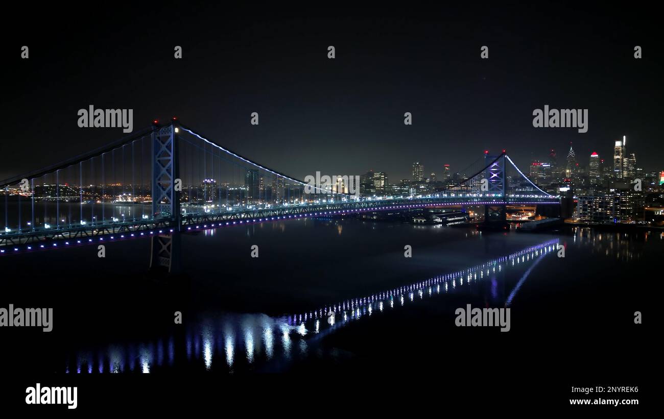 Towers benjamin franklin bridge hi-res stock photography and images - Alamy