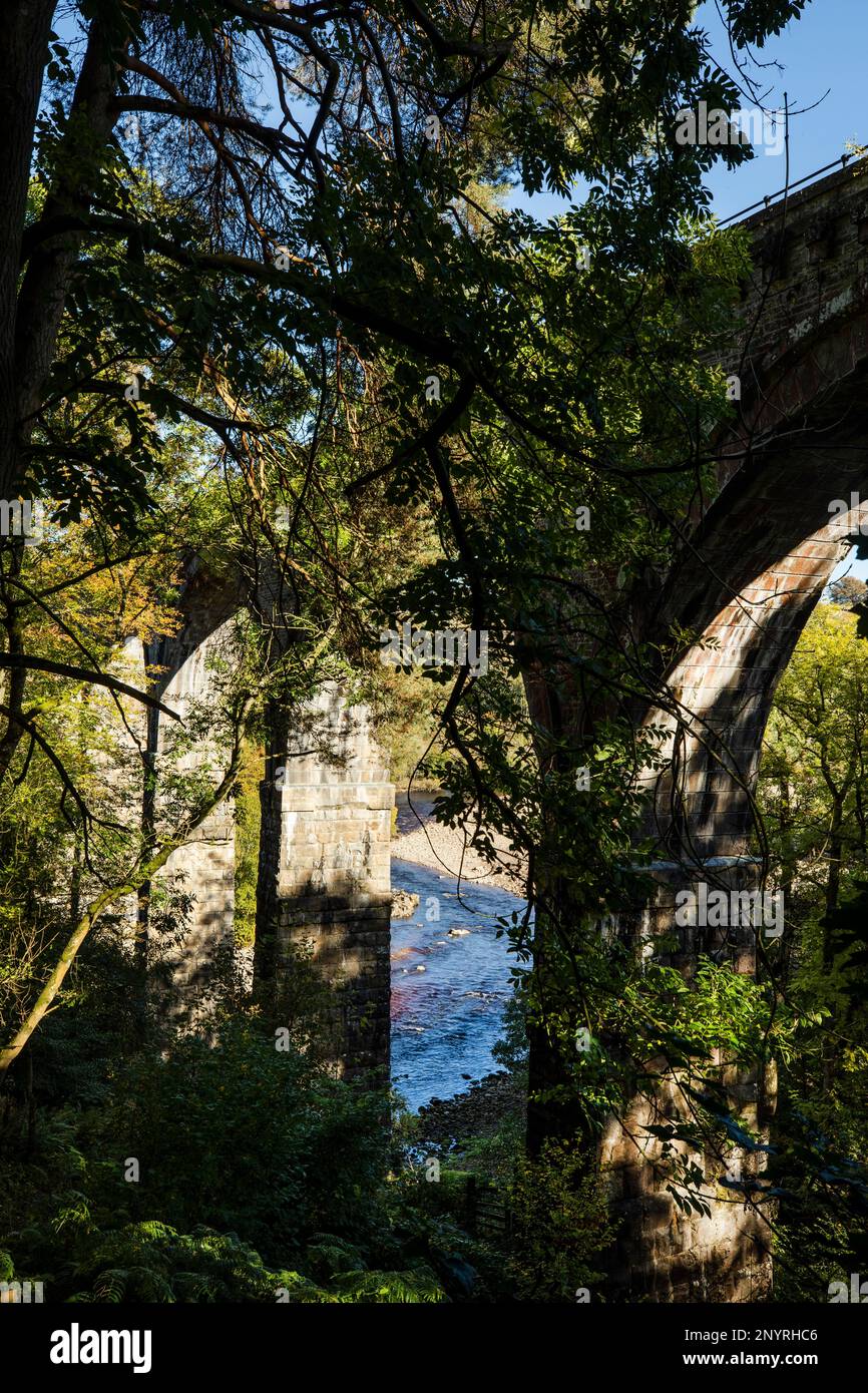 Lambley Railway Viaduct crossing the River South Tyne in Northumberland ...