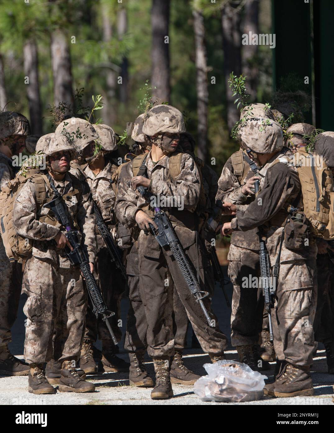 Recruits with Kilo Company, 3rd Recruit Training Battalion, take on the ...
