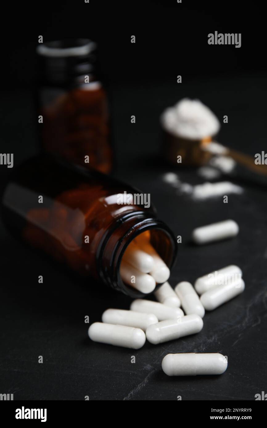 Amino acid pills hi-res stock photography and images - Alamy