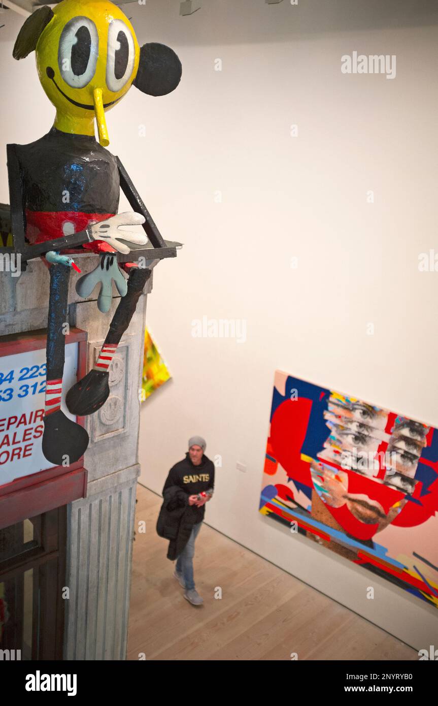 The Saatchi Gallery in London Stock Photo - Alamy