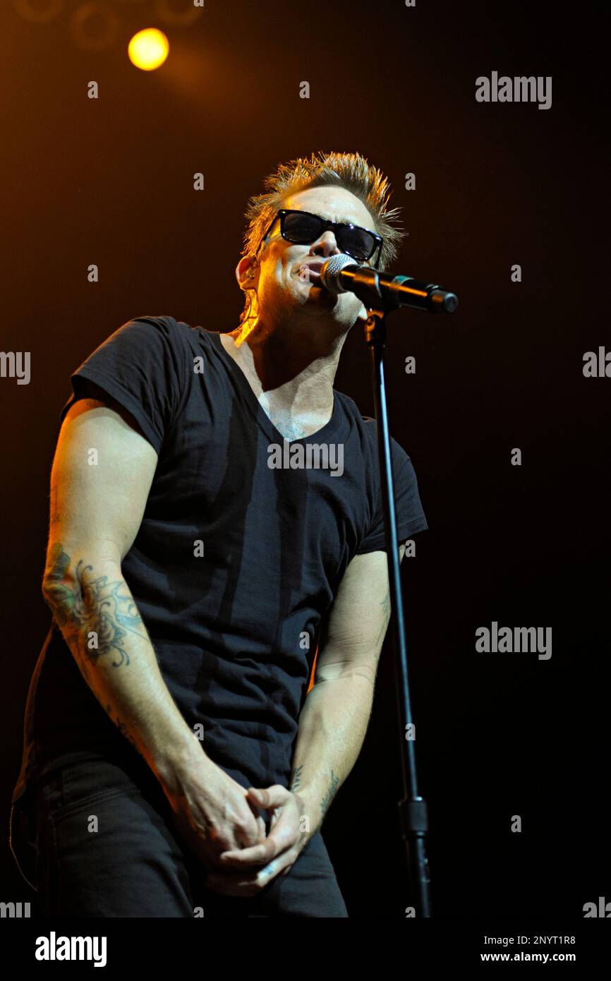 Mark McGrath of Sugar Ray performs during the Summerland Tour at ...