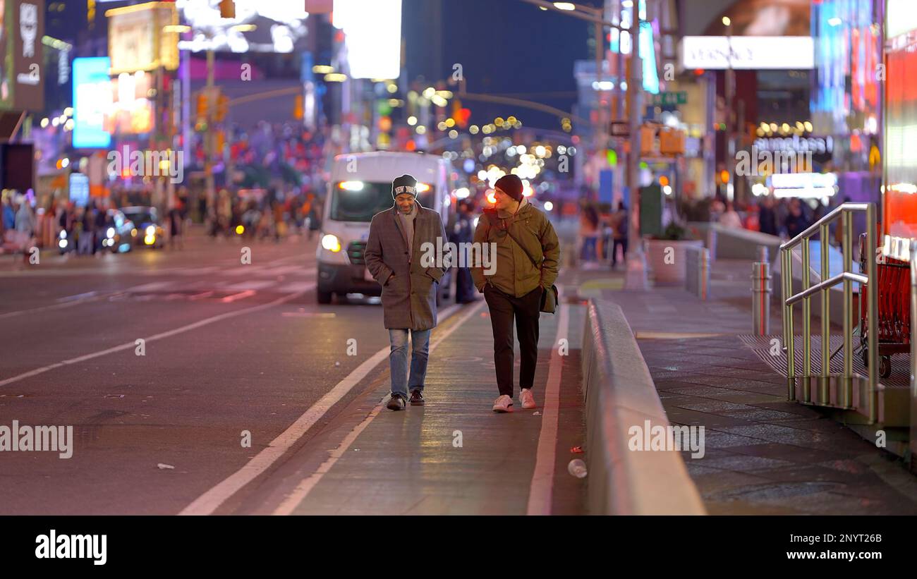 People walking times square manhattan hi-res stock photography and ...