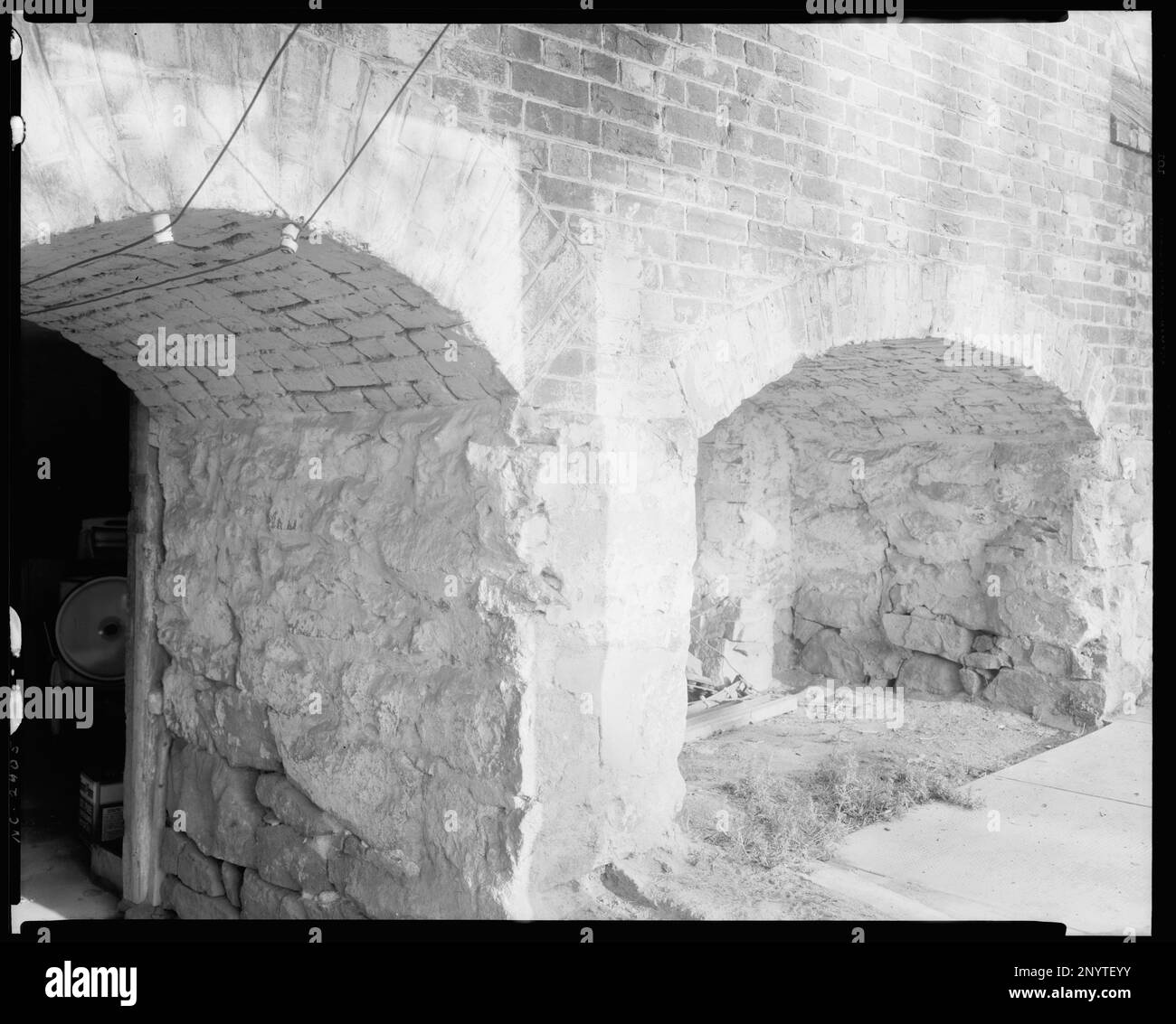 North american long house Black and White Stock Photos & Images - Alamy