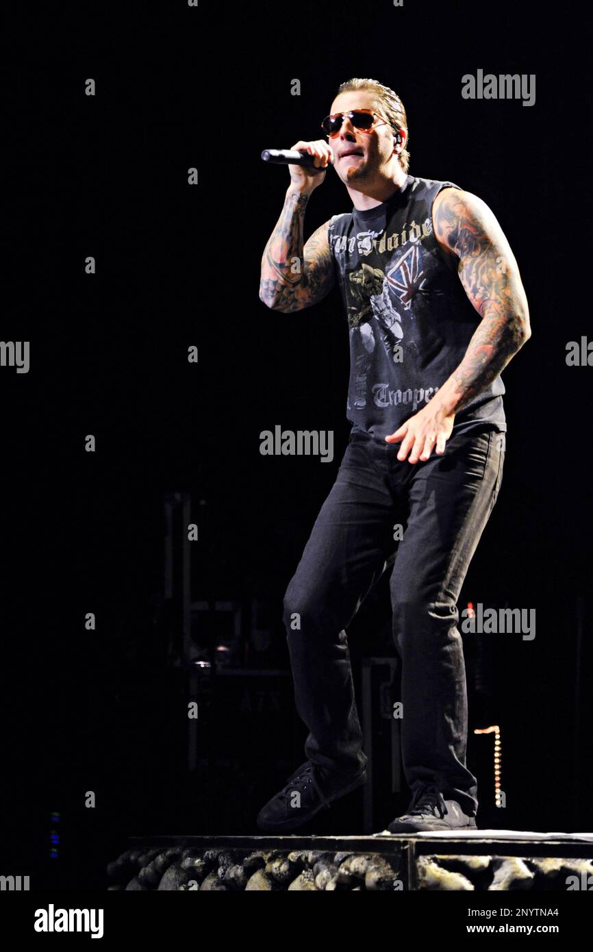 M. Shadows of Avenged Sevenfold performs during 2011 Rockstar Energy ...