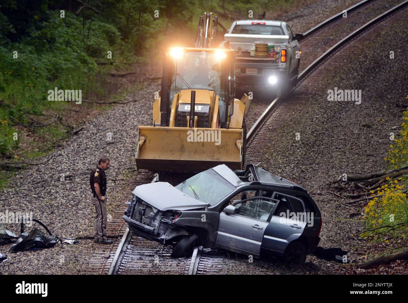 A Cass County sheriff deputy at the scene were a Norfolk Southern crew ...