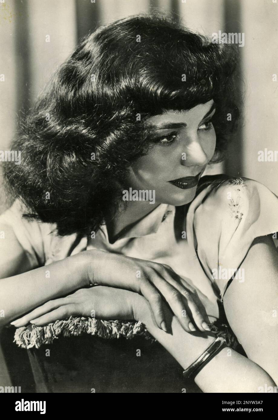 American actress Jennifer Jones, USA 1950s Stock Photo - Alamy