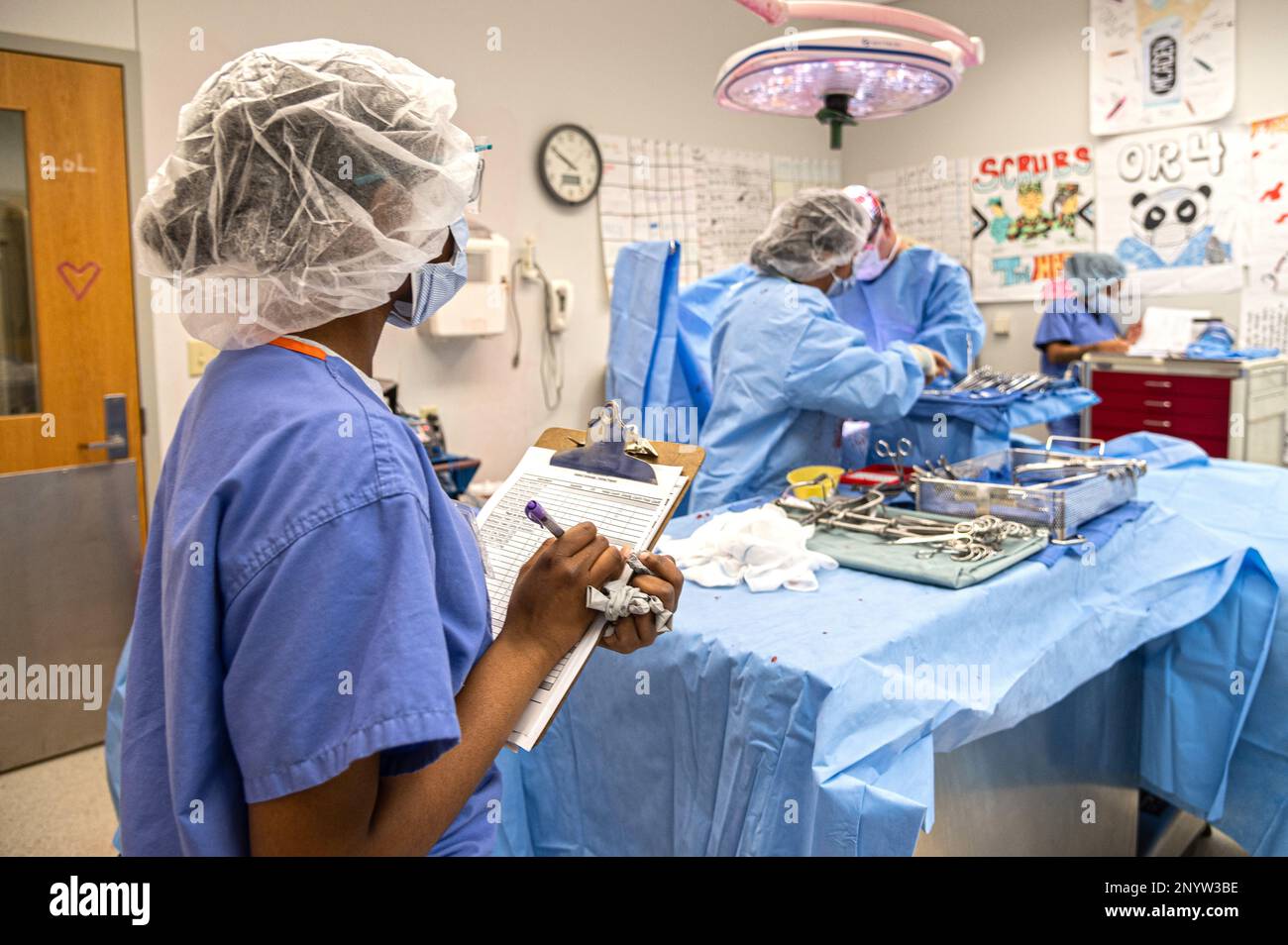 Surgical excellence hi-res stock photography and images - Alamy