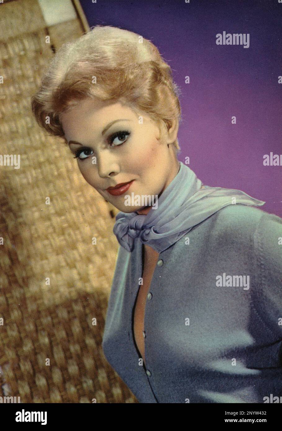 Kim novak hi-res stock photography and images - Alamy