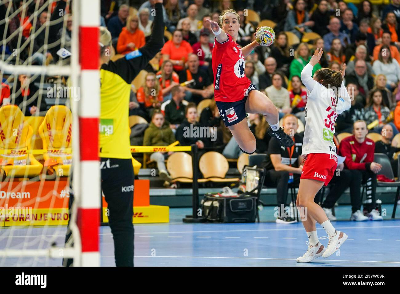 Malin aune hi-res stock photography and images - Alamy