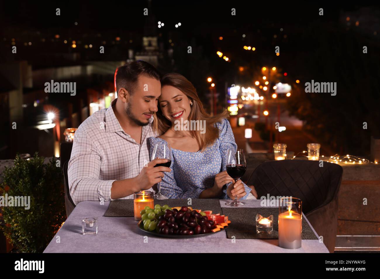 Cafe terrace at night hi-res stock photography and images - Alamy