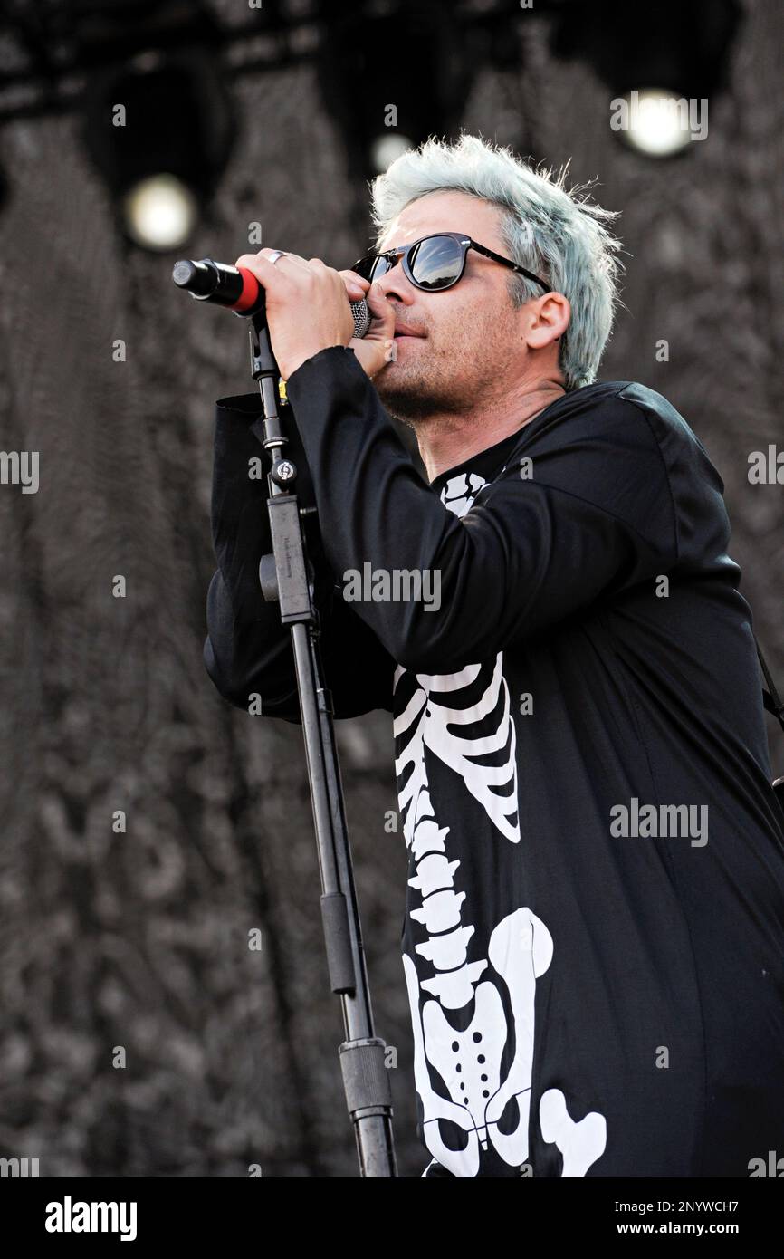 Eric Victorino of The Limousines performs during day 3 of the Voodoo ...
