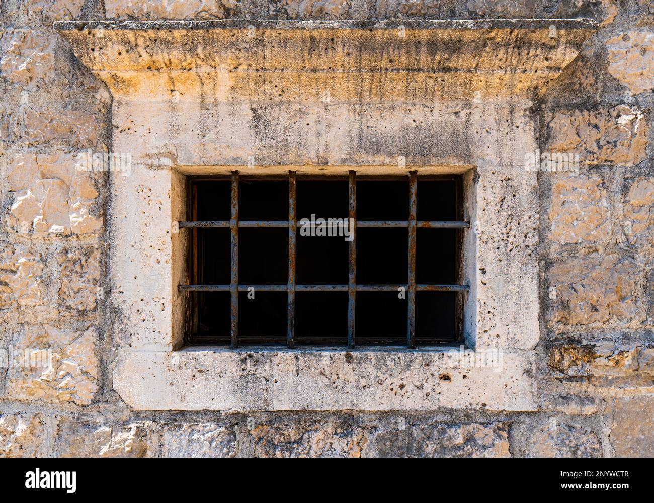 Ancient vintage iron and steel buildings hi-res stock photography and ...