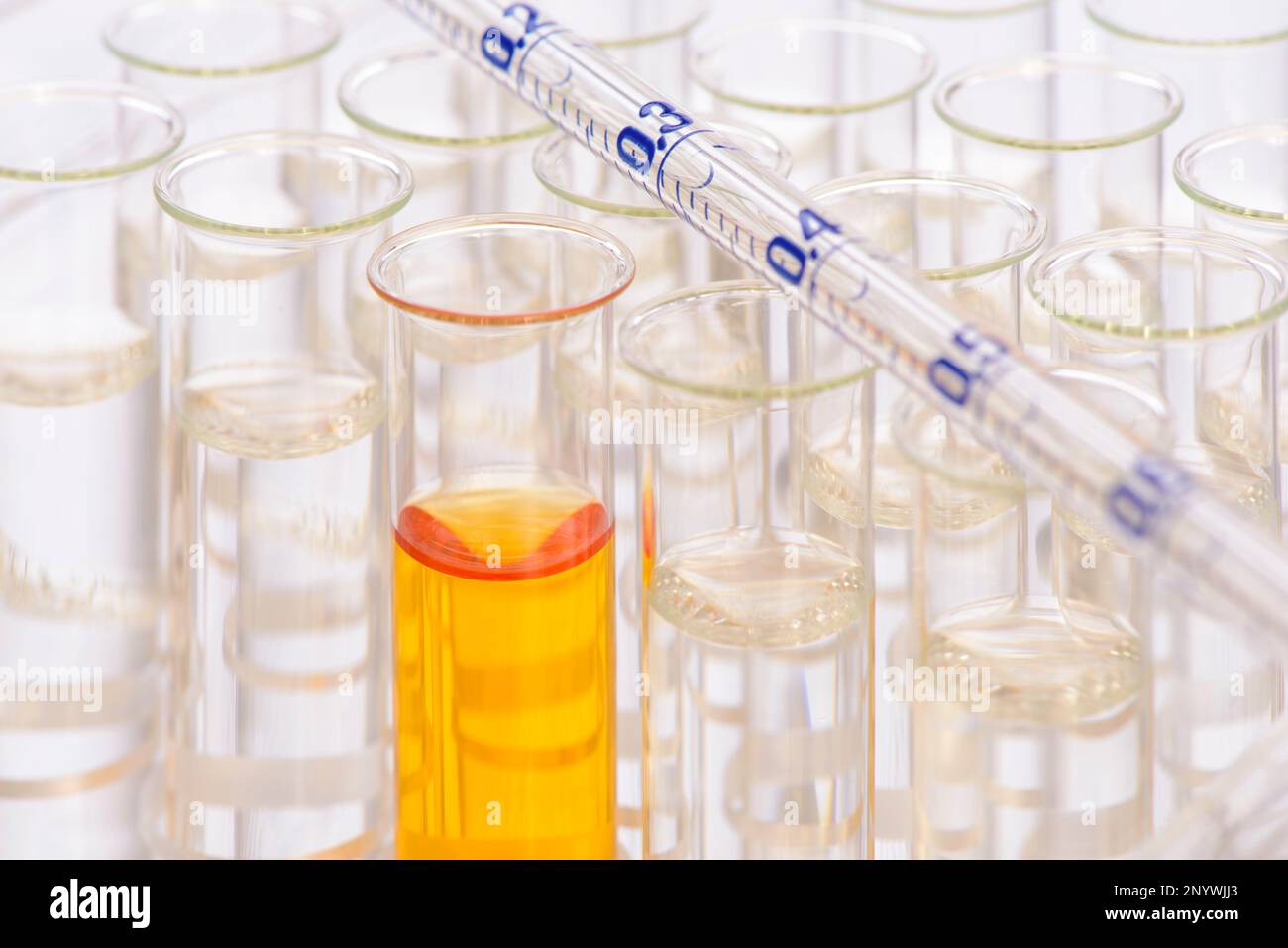 Laboratory equipment background hi-res stock photography and images - Alamy