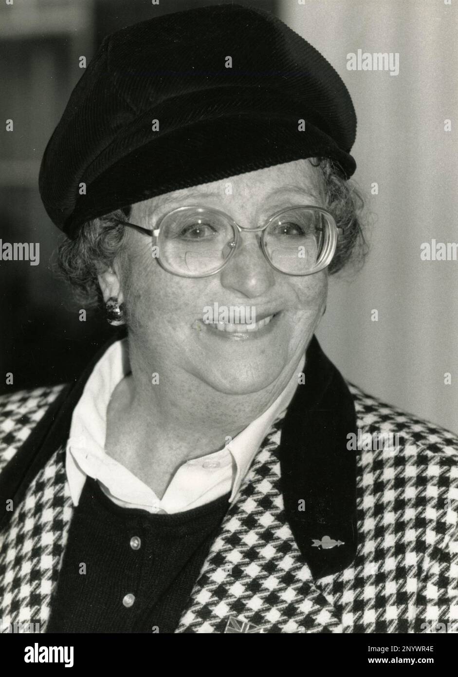 British TV actress and comedian Thora Hird, UK 1993 Stock Photo - Alamy