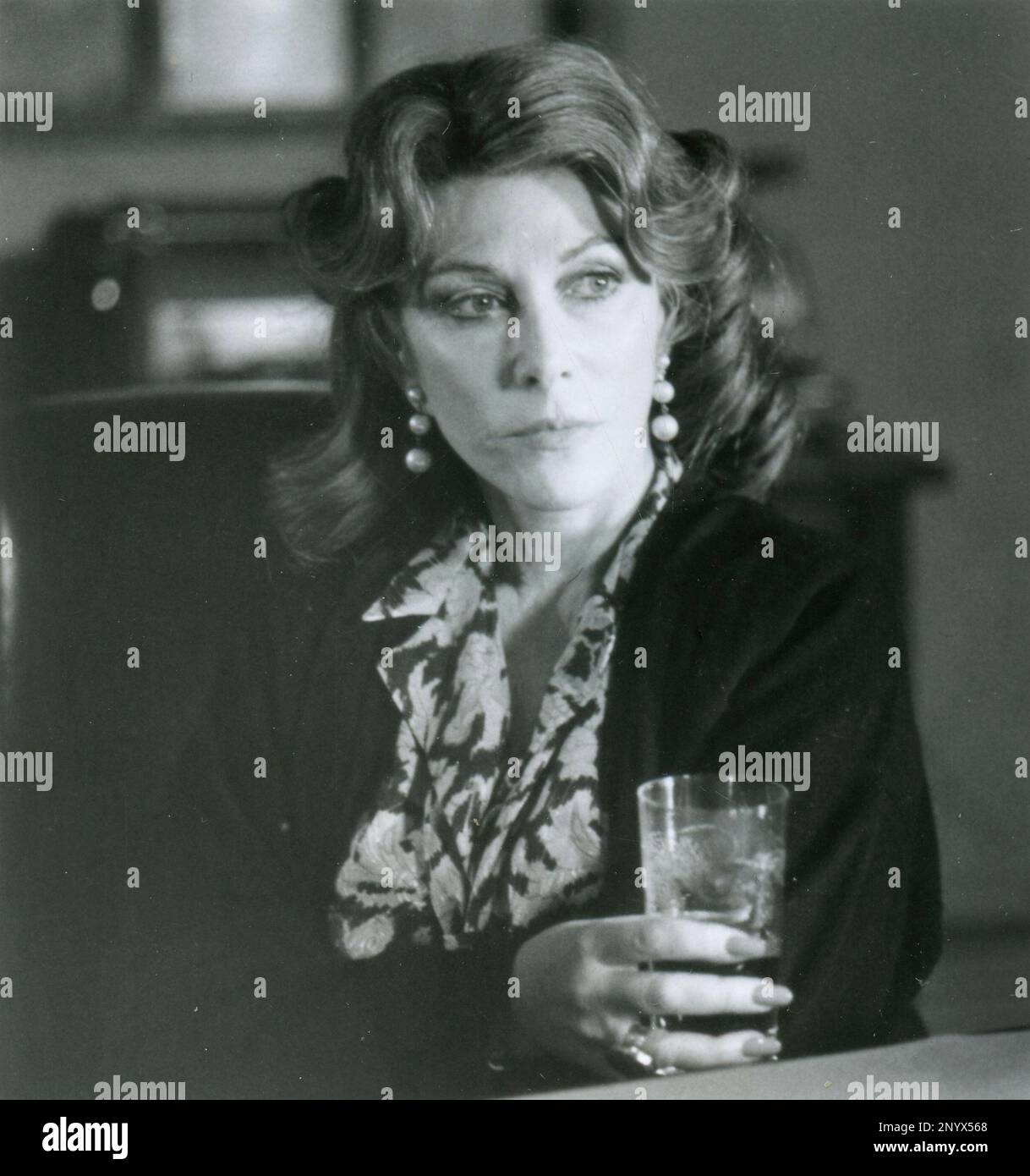 Lee grant actress hi-res stock photography and images - Alamy