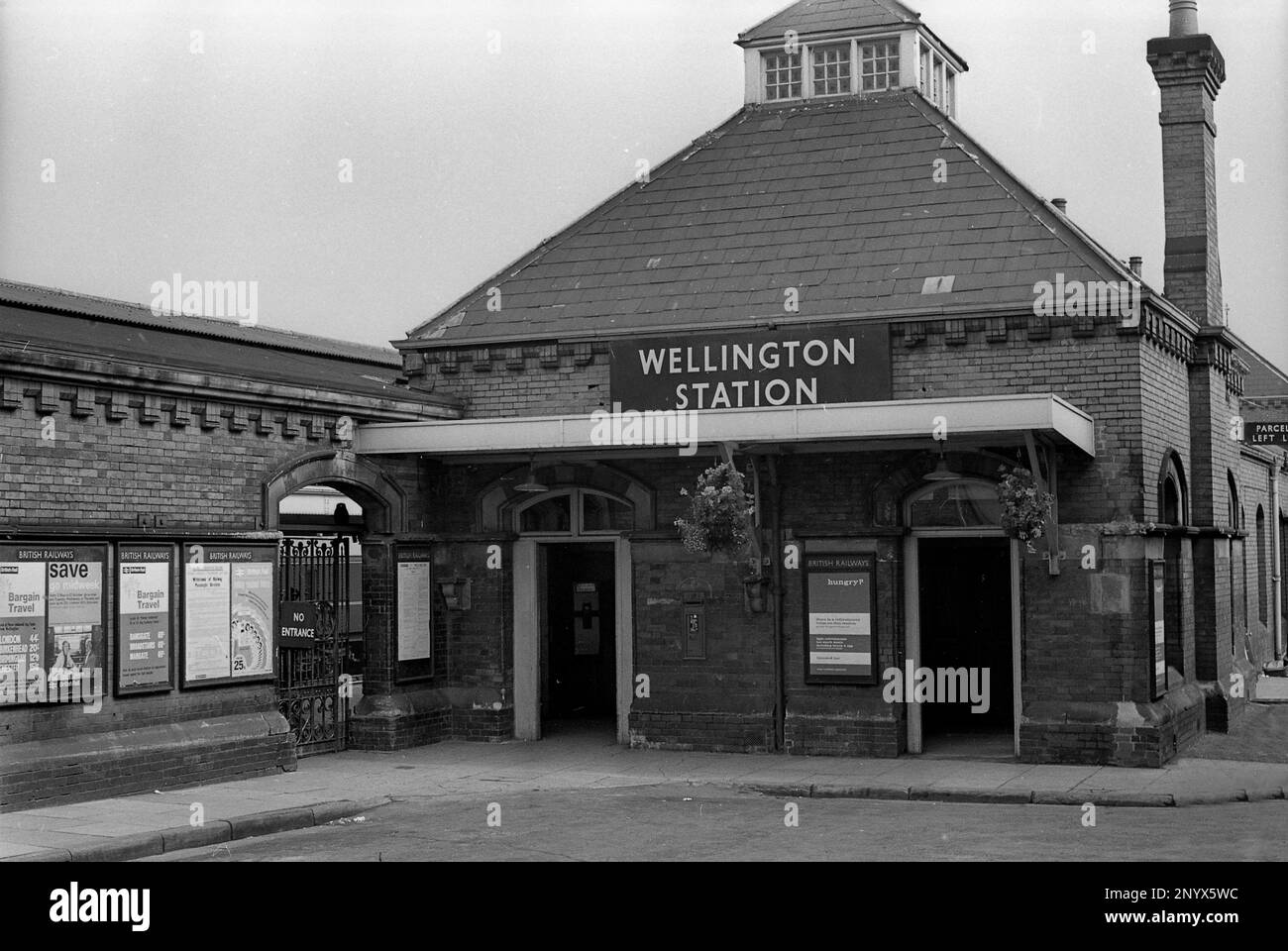 1960s station hi-res stock photography and images - Alamy