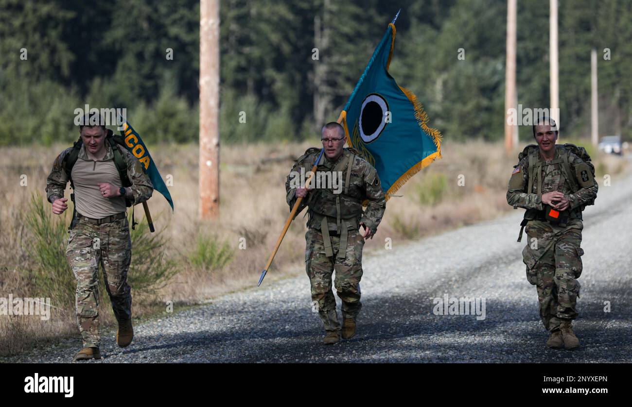 U.S. Soldiers assigned to the Henry H. Lind Noncommissioned Officer ...