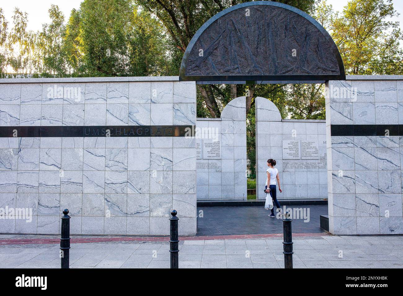 Warsaw umschlagplatz hi-res stock photography and images - Alamy