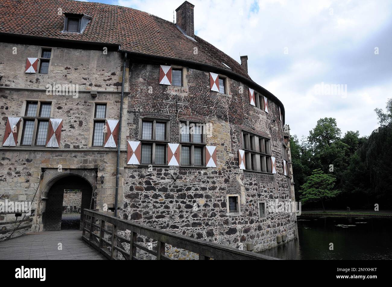 vischering castle in germany Stock Photo - Alamy