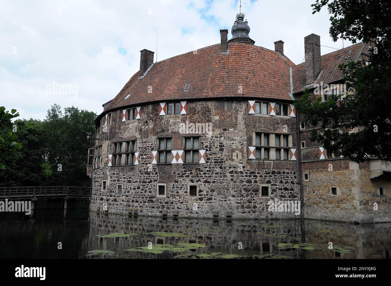 vischering castle in germany Stock Photo - Alamy