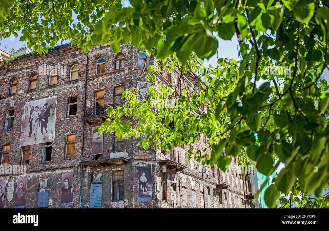 Warsaw ghetto street scene hi-res stock photography and images - Alamy