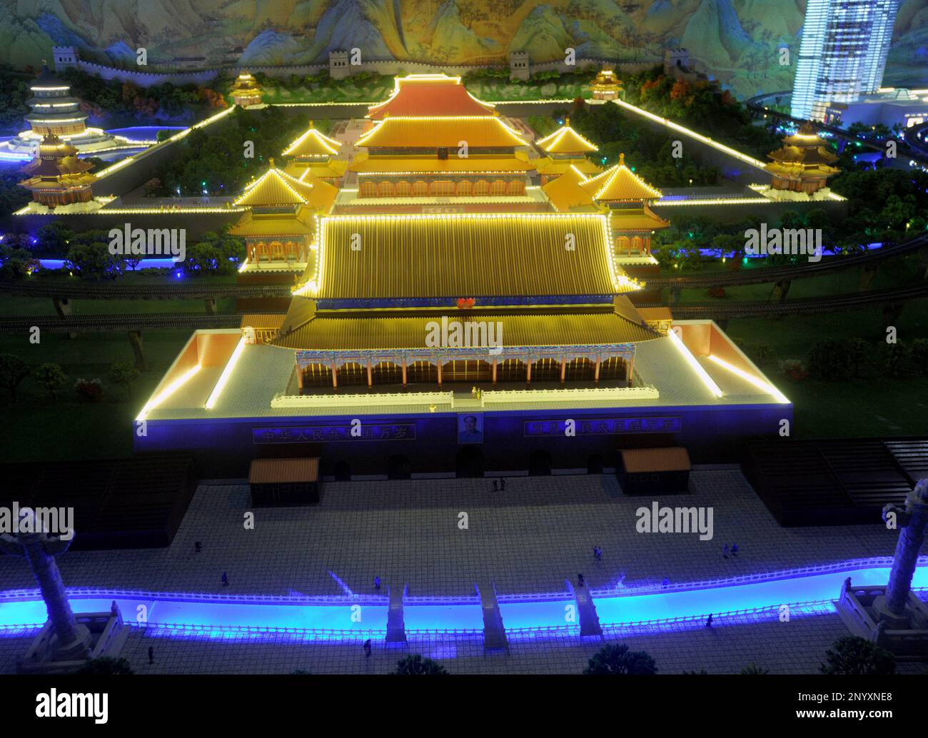 Photo by: Dennis Van Tine/STAR MAX/IPx20175/9/17Grand opening of ...