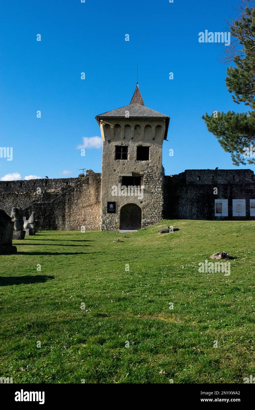 Ostrozac castle, castle lake from Disney stories. Beautiful ...